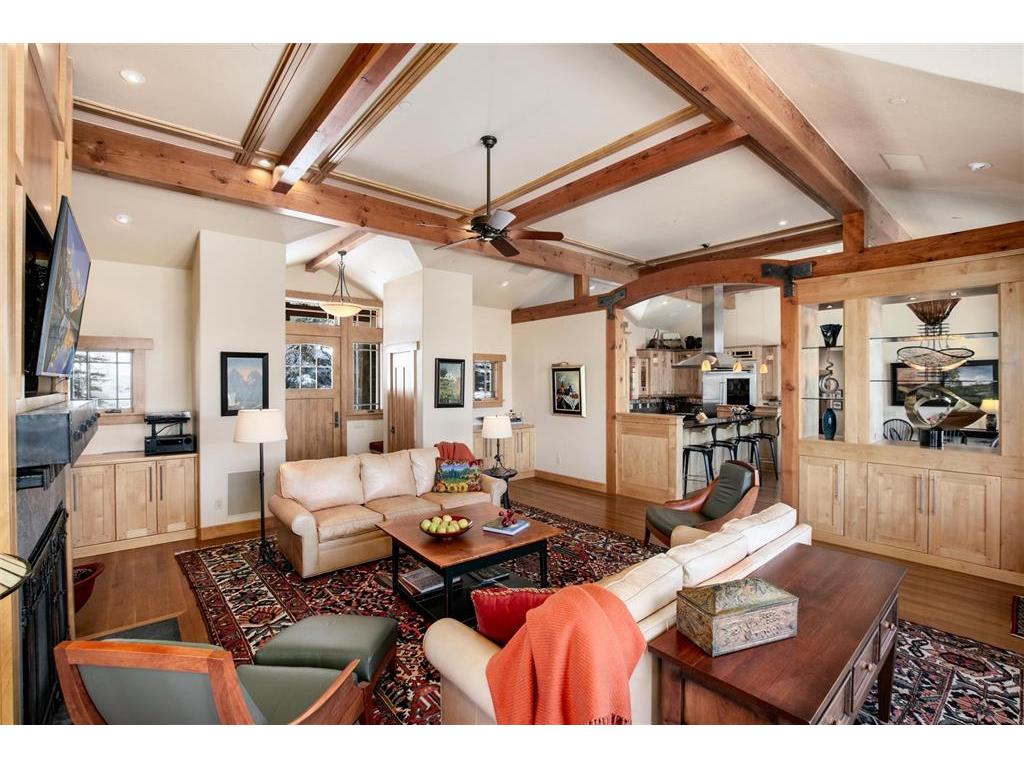 4 Bedrooms | 4 Bathroom | 4066 sq.ft.